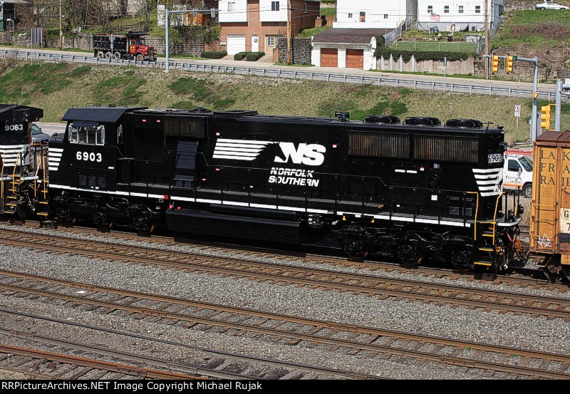 NS 6903